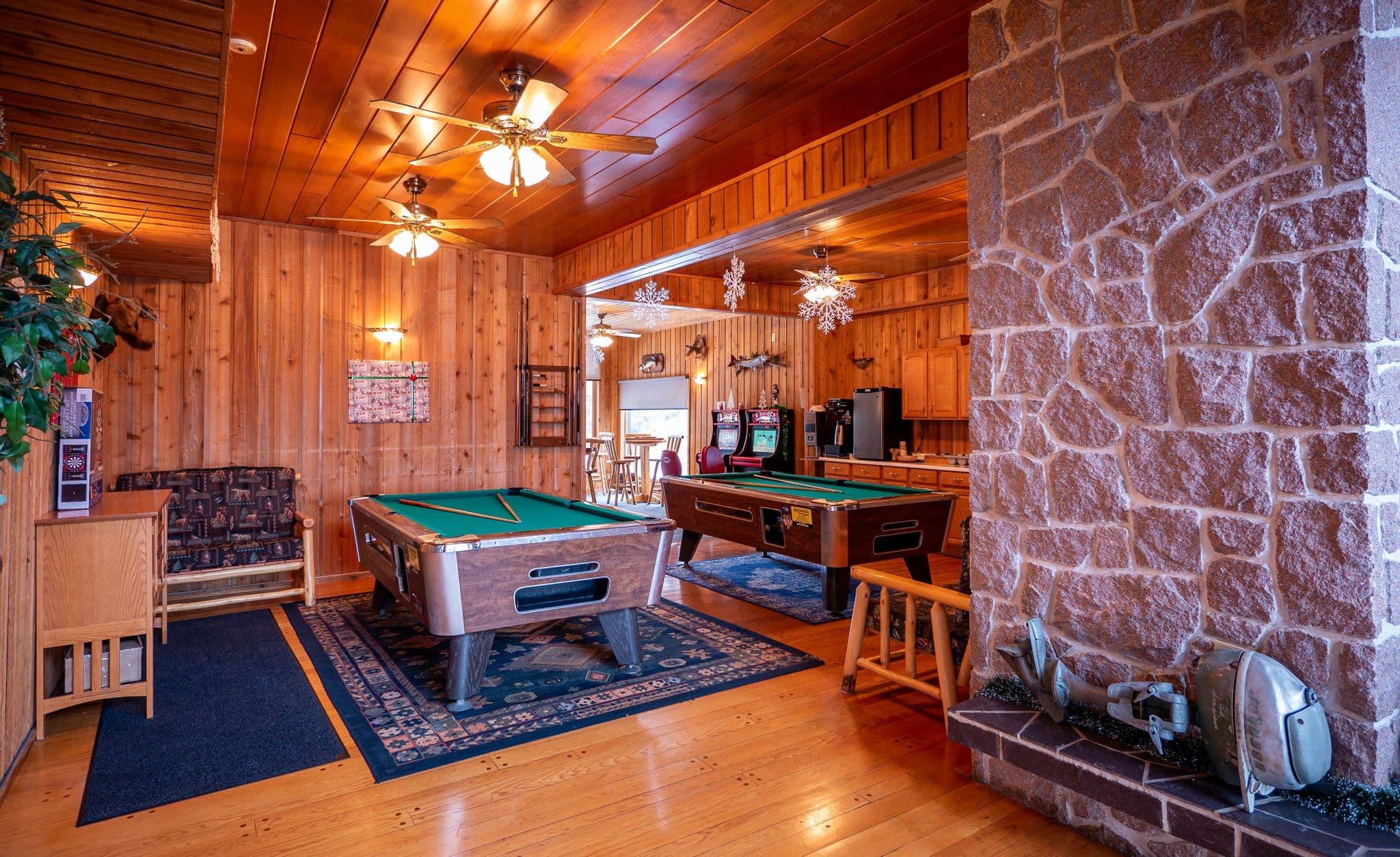 Ice fishing | World Class Fishing Resorts
