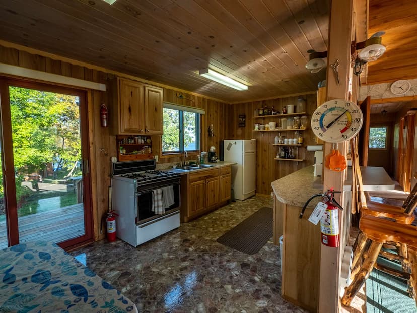 Sunset Channel Island Outpost | World Class Fishing Resorts